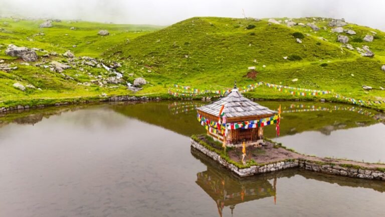 Yulla Kanda: The Ultimate Himalayan Pilgrimage to the World's Highest ...